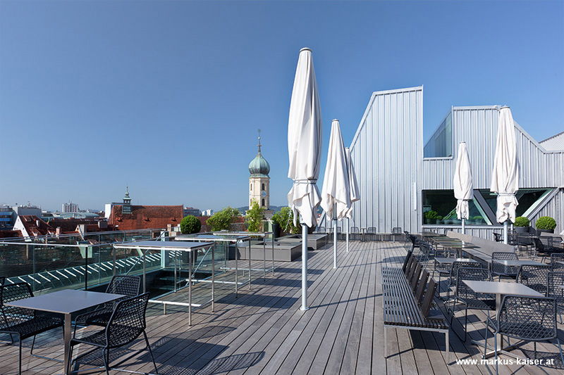 Kastner & Öhler Graz, Dachterrasse Skywalk - Freiblick | Viteo Outdoor ...
