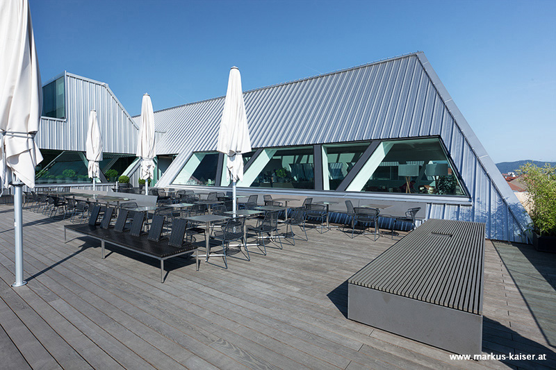 Kastner & Öhler Graz, Dachterrasse Skywalk - Freiblick | Viteo Outdoor ...